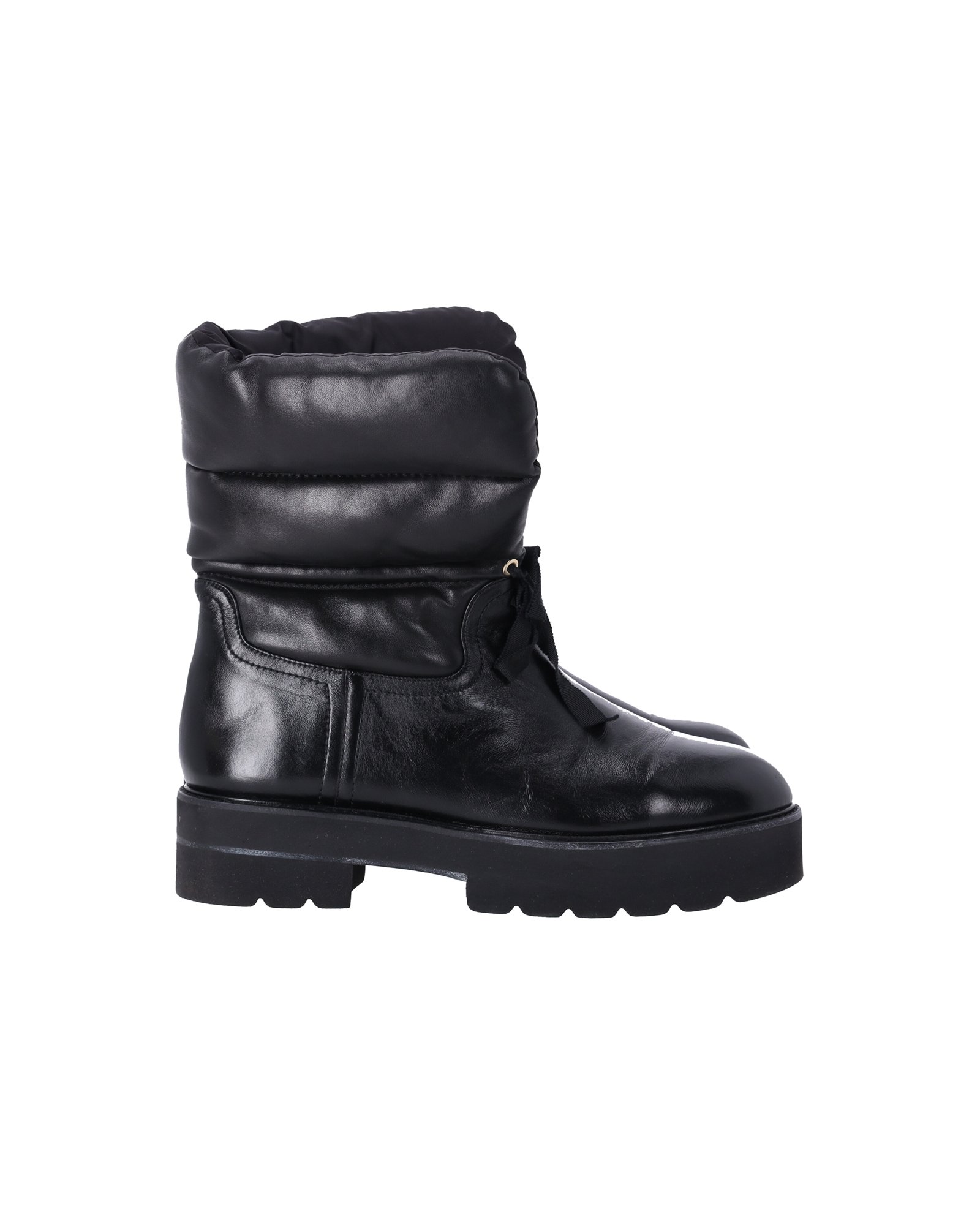 Stuart Weitzman Tyler Quilted Ankle Boots in Black Leather