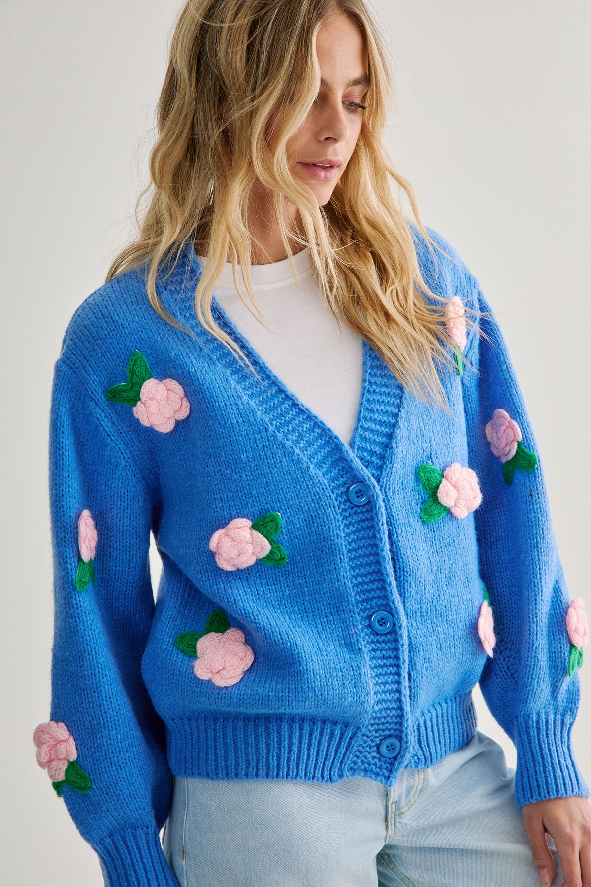 Chunky Knit Rose Detail Cardigan