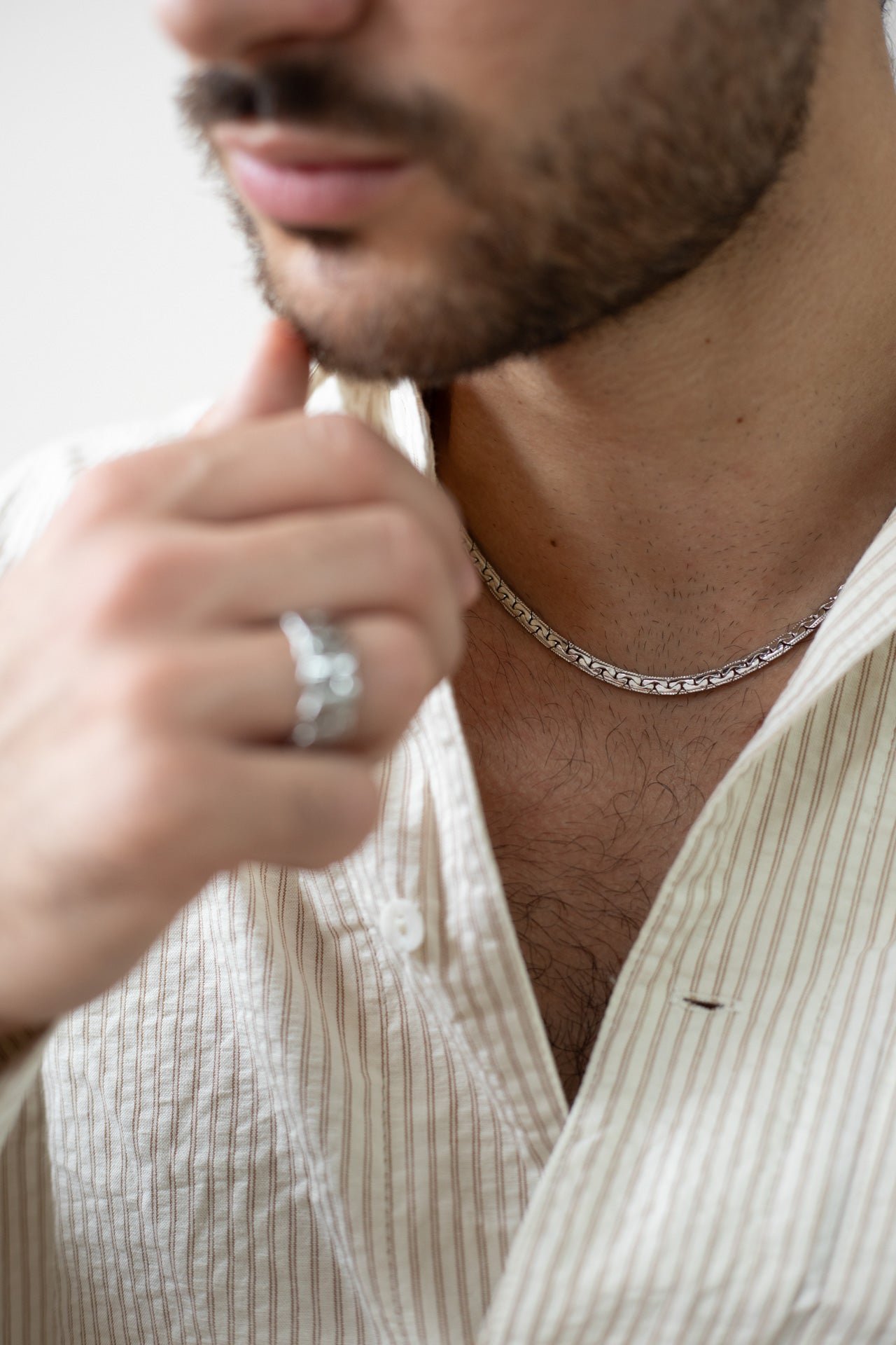Interlocked Chain Necklace in Silver