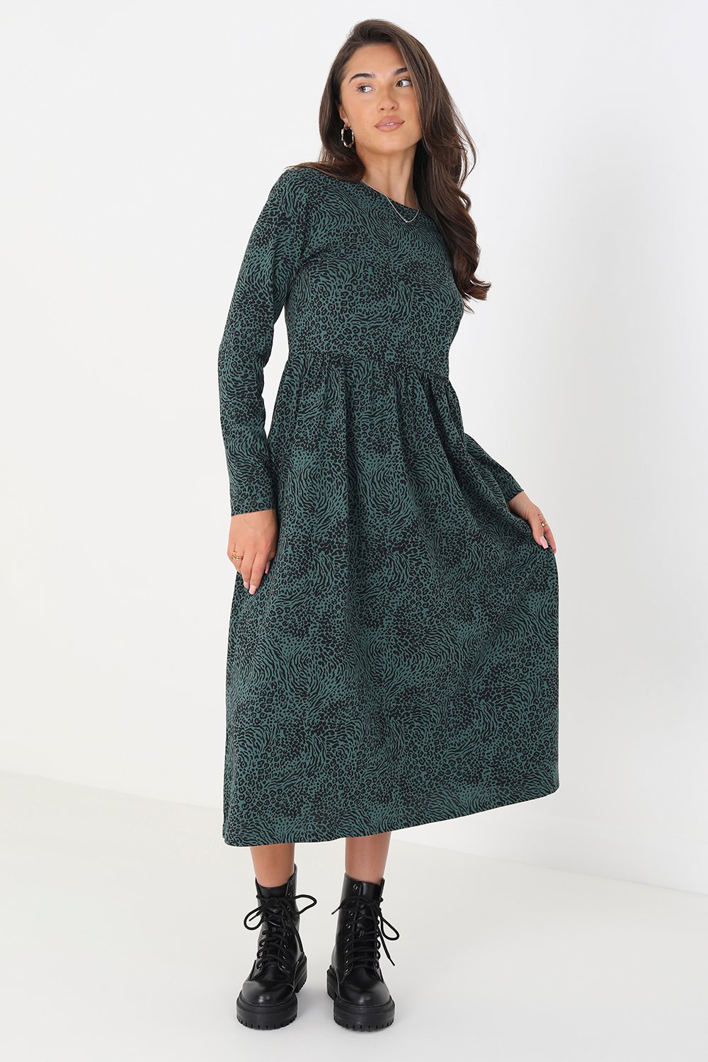 Green Cotton 'Mistie' Animal Print Long Sleeve Midi Smock Dress