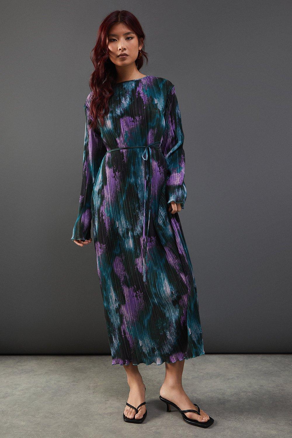 Marble Plisse Belted Column Midi Dress