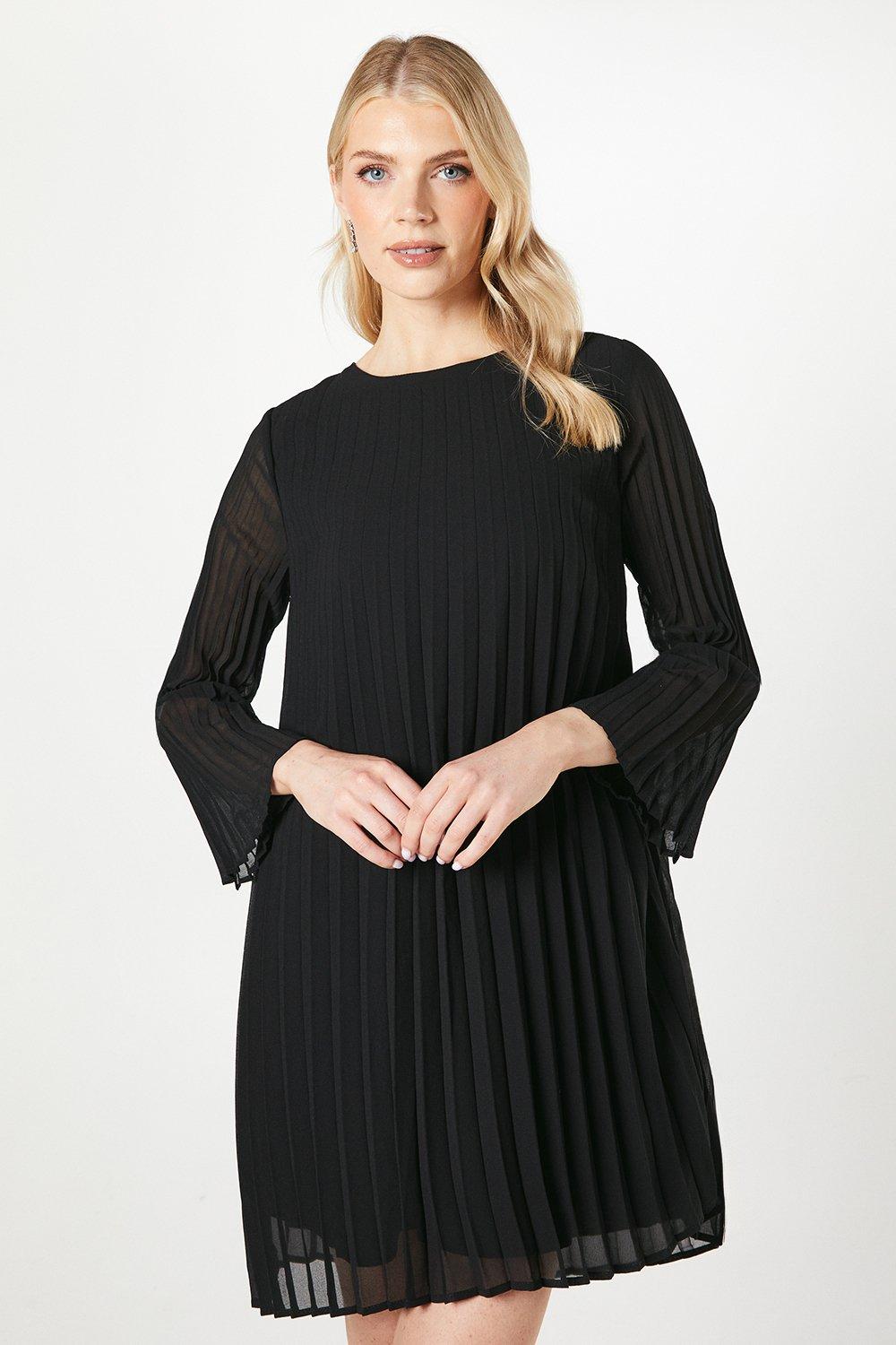 Graduated Pleat Shift Dress
