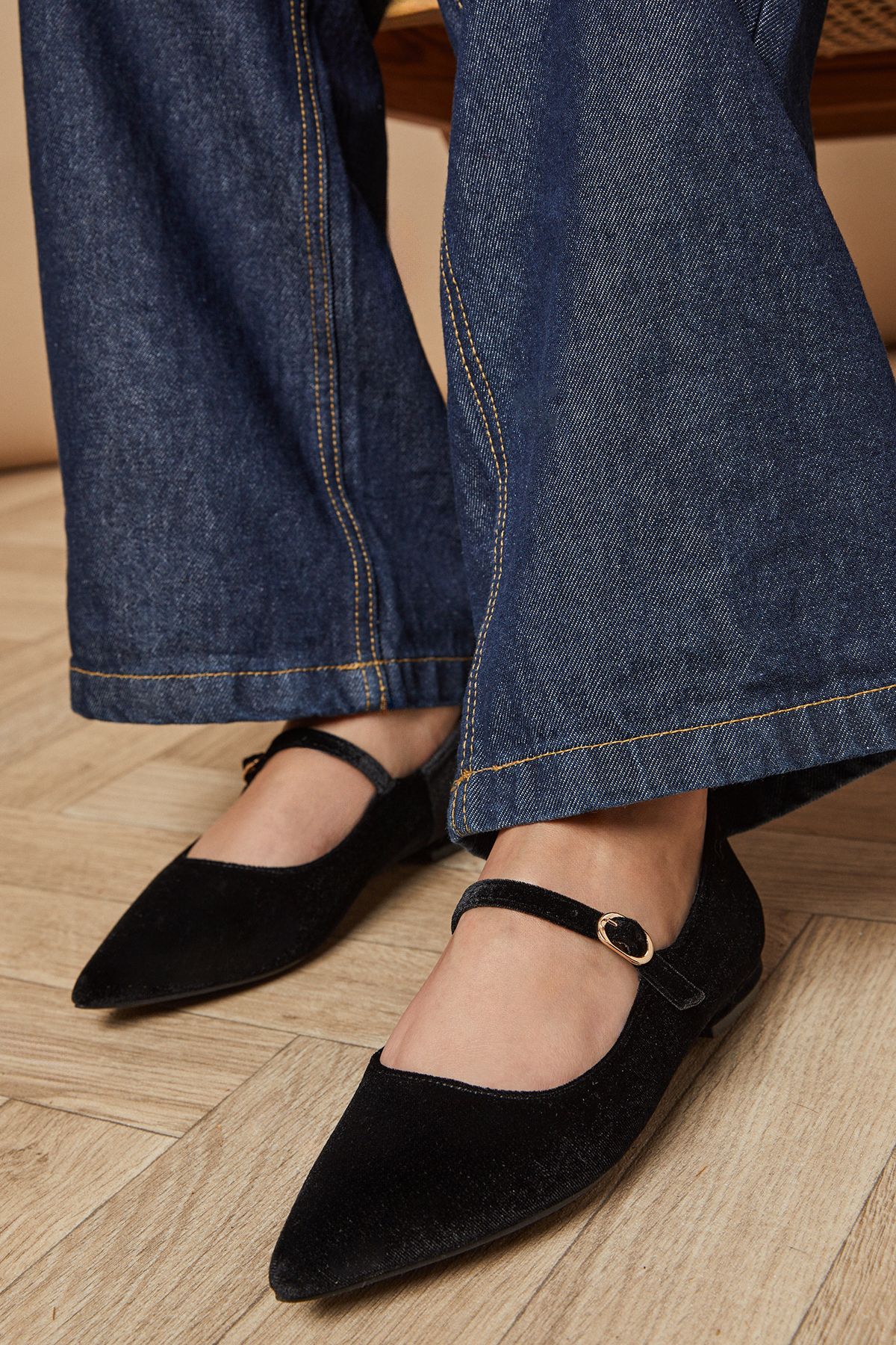 Benson Velvet Mary Jane Pointed Flat Ballet Pump