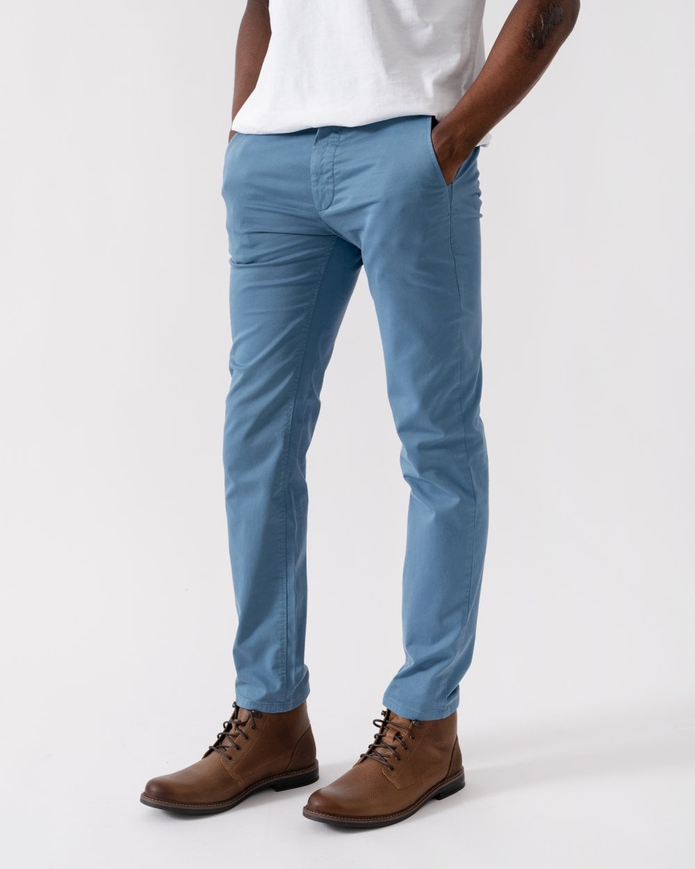 BOSS Orange Mens Slim Fit Chinos in Stretch-Cotton Satin NOS