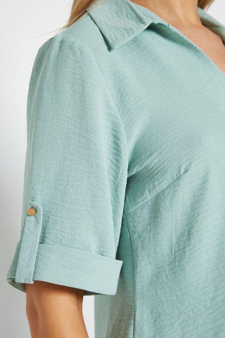 Relaxed Collar Shirt With Tab Sleeve