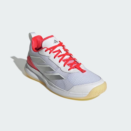 Avaflash Low Tennis Shoes