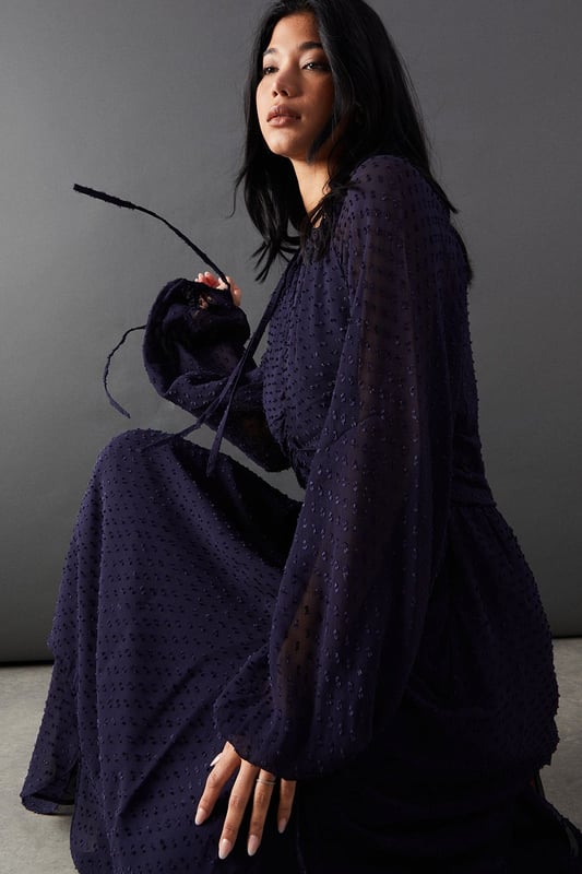 Tufted Dobby Chiffon Button Front Tie Neck Hanky Hem Midi
