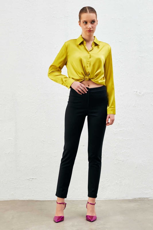 Magic Pants in Black