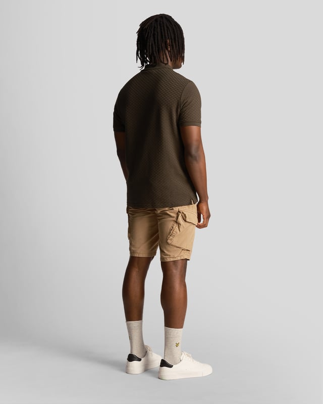 Lyle & Scott Wembley Cargo Short in Brown