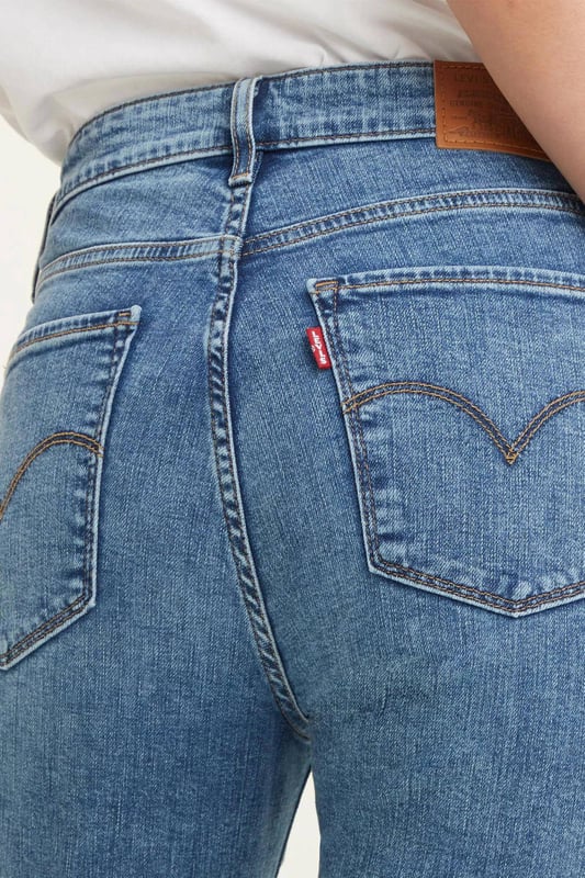 Women's Levis 721 High Rise Skinny Jeans in Denim