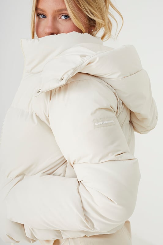 Stone Cropped Hooded Puffer Jacket With Detachable Hood