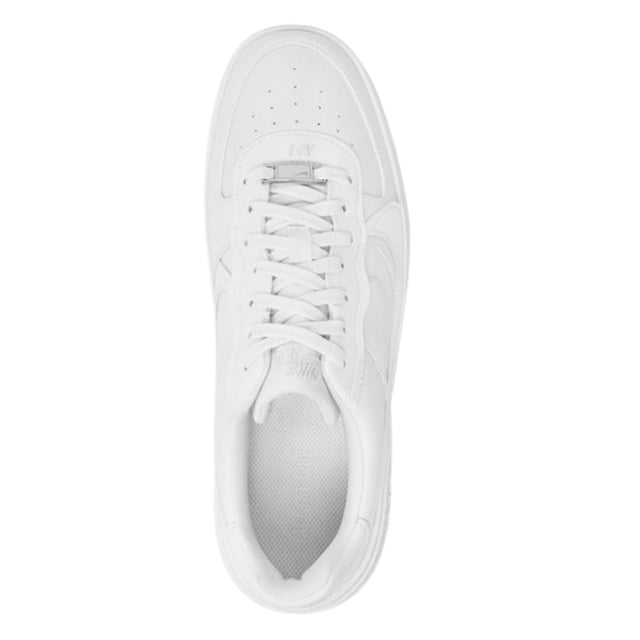 Weisse Nike Air Force 1 Platform-Trainer