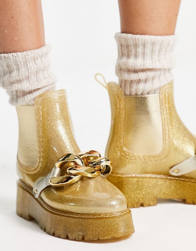 ASOS DESIGN Giselle chunky chain wellies in gold gliter