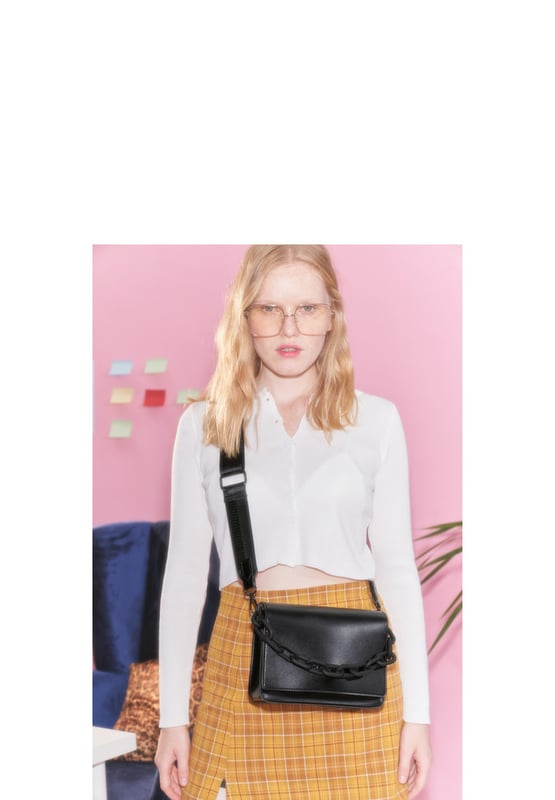 Emma Chain Detail Flap Shoulder Bag