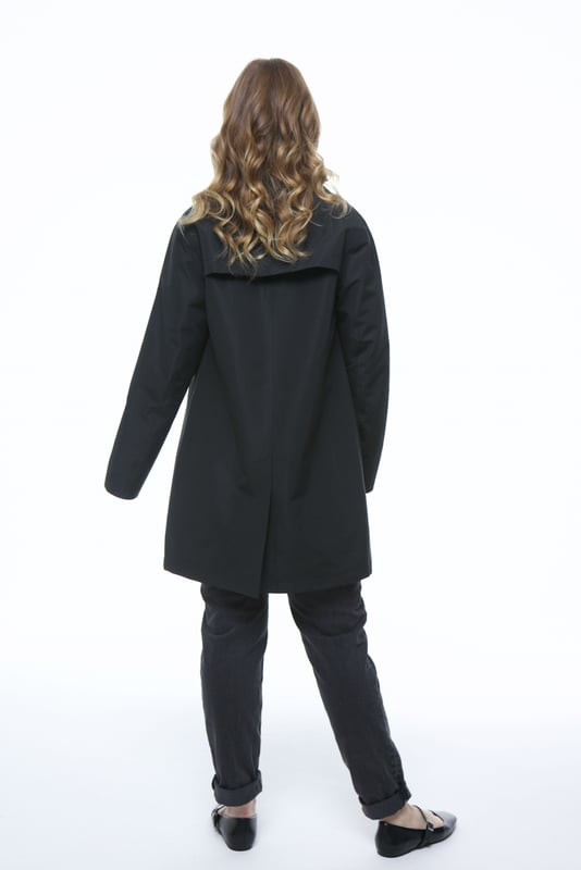 Jennifer Single Breasted Basic Mac in Black