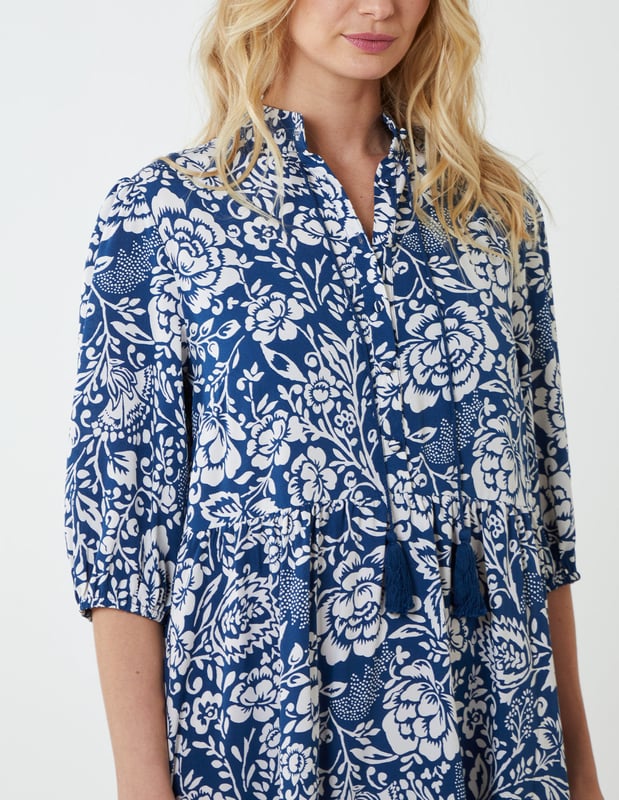 Manderin Collar Trapezed Dress With 3/4 Sleeves