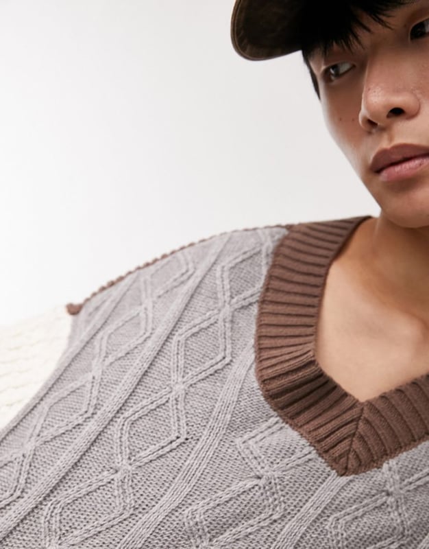 Topman knitted v neck jumper with mix stitch in stone-Neutral