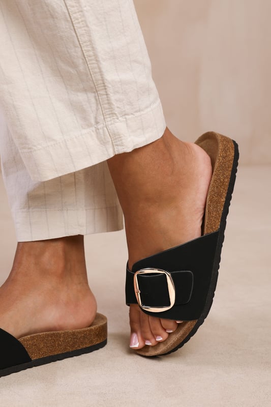 Wheres That From Womens 'Sequoia' Flat Single Strap Sandals