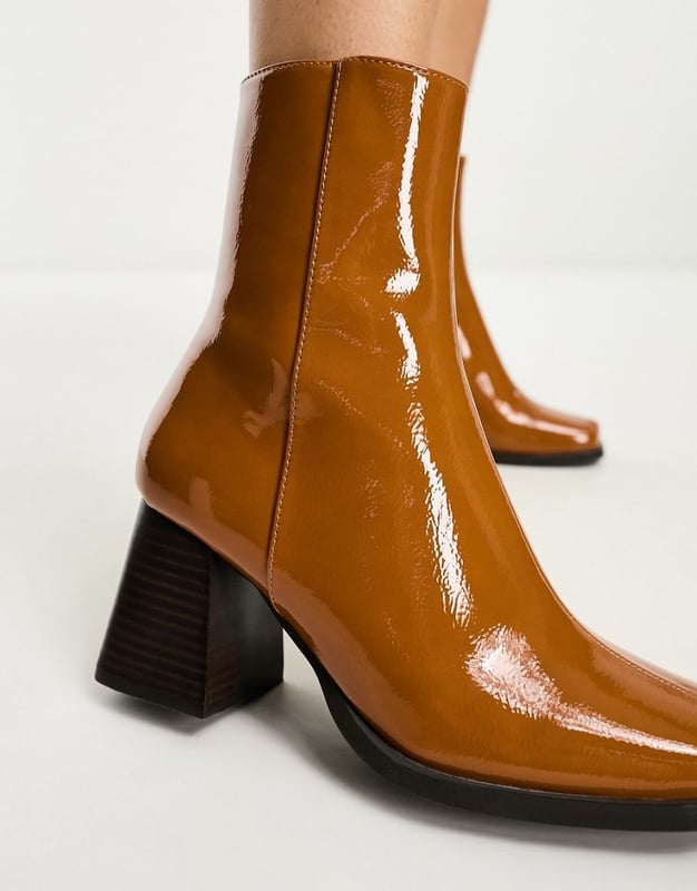 ASOS DESIGN Reform mid-heel boots in tan patent-Brown