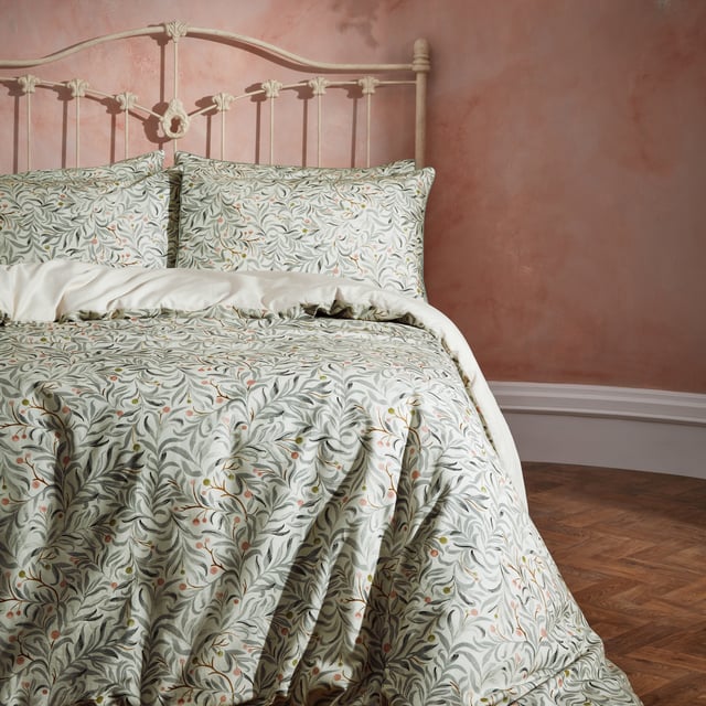 EW by Edinburgh Weavers Malory Botanical Luxury Cotton Duvet Cover Set