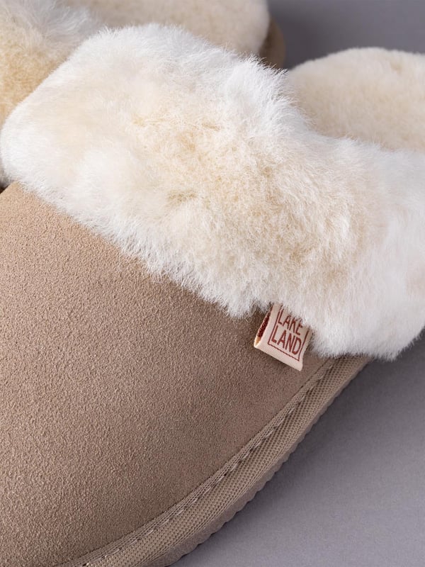 Ladies' Sheepskin Slider Slippers in Stone