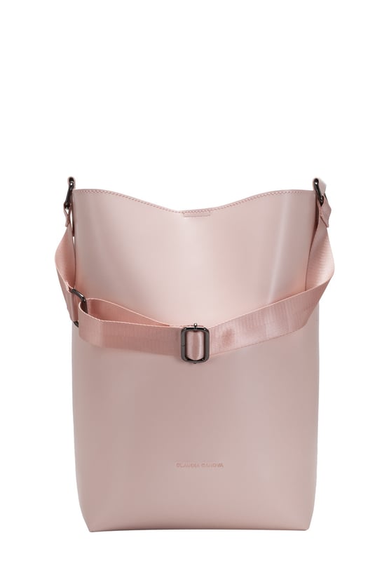 Leigh Larger Bucket Style Shoulder