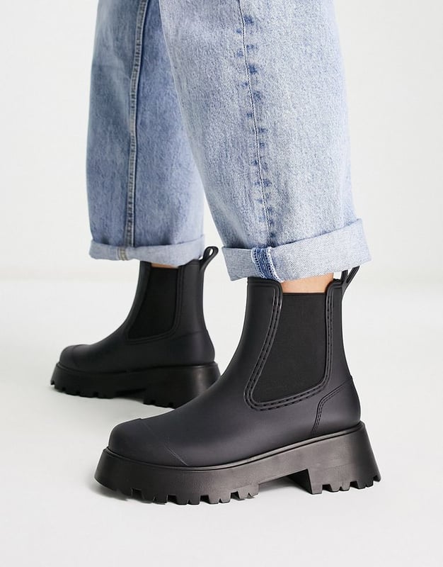 ASOS DESIGN Gemini chelsea wellie boots in black
