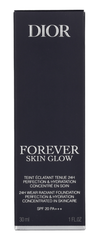 Dior Forever Skin Glow 24H Wear Radiant Foundation SPF20.