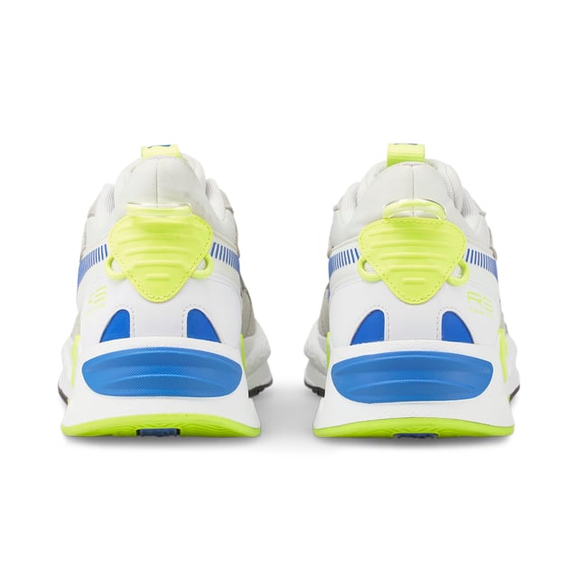 PUMA Unisex RS-Z Reinvention Sneakers