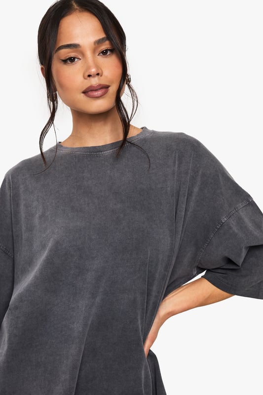 ACID WASH OVERSIZED TSHRIT