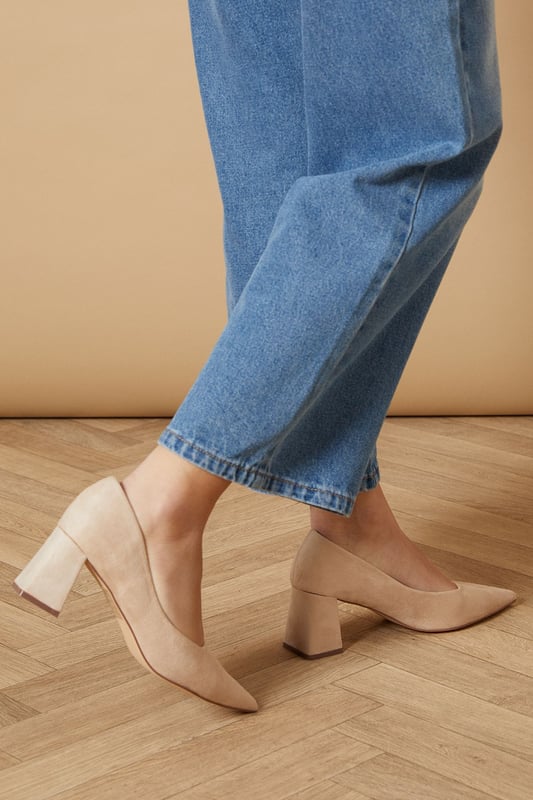 Vern Faux Suede Pointed Block Court Shoes