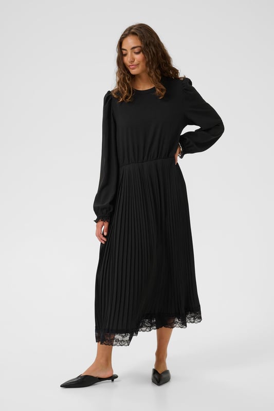 Kleid CUrosa Kleid Relaxed fit