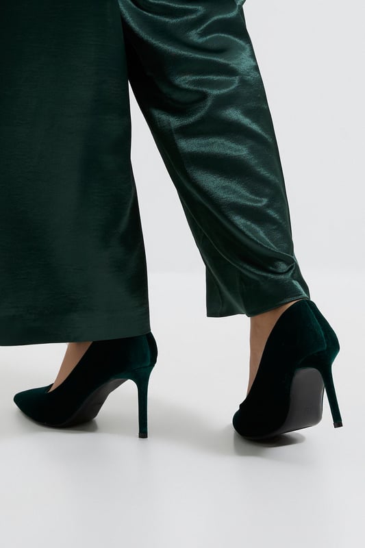 Wide Fit Dash Velvet Pointed High Stiletto Heel Court Shoes