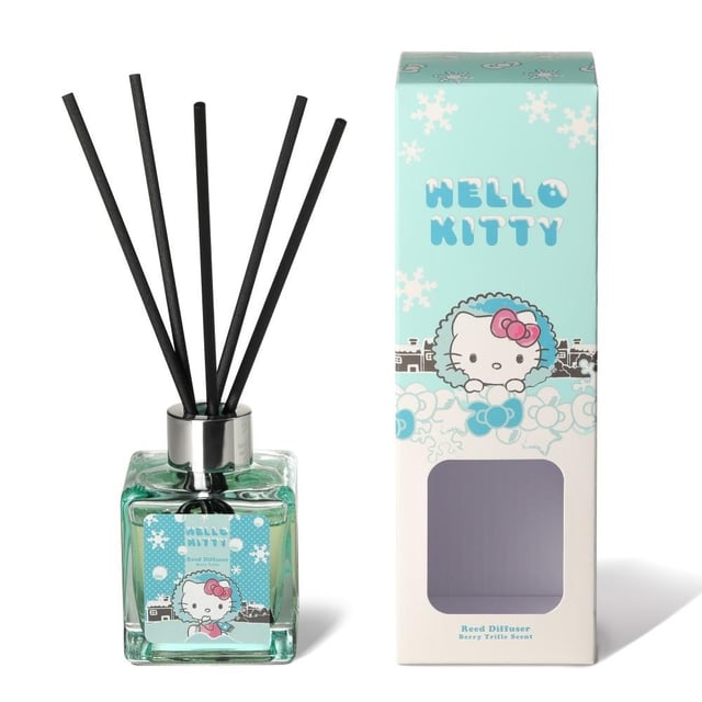 Hello Kitty Seasons Winter Berry Trifle Reed Diffuser 100ml