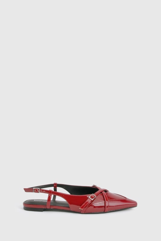 Cross Over Strap Detail Pointed Flats