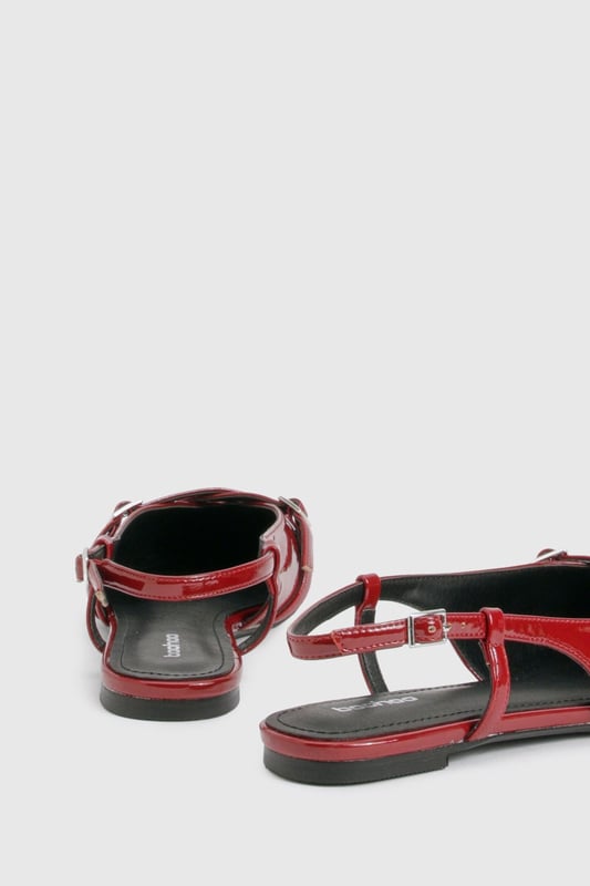 Cross Over Strap Detail Pointed Flats