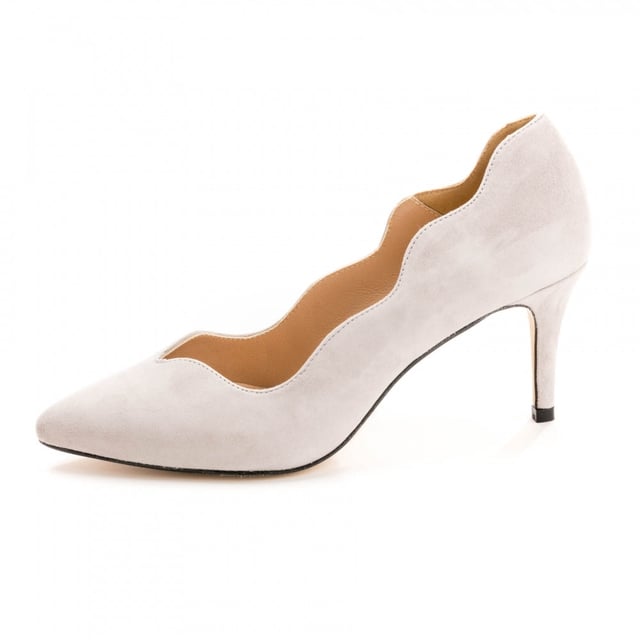Dakota Heeled Shoe in Light Grey
