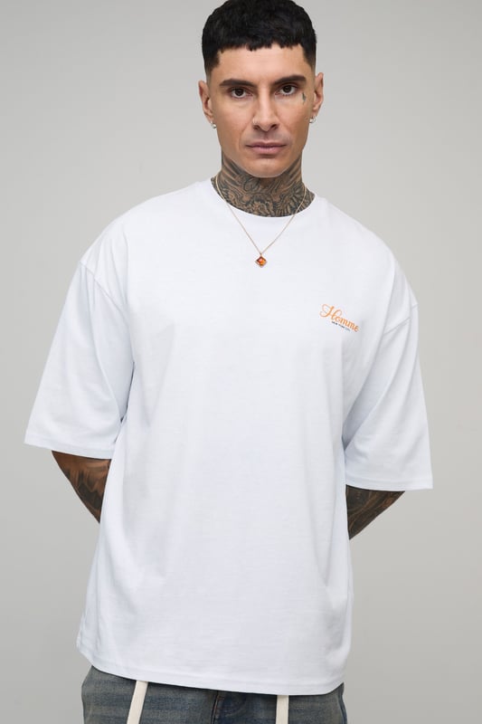 Tall Oversized Man Script Crest Large Scale Print T-Shirt