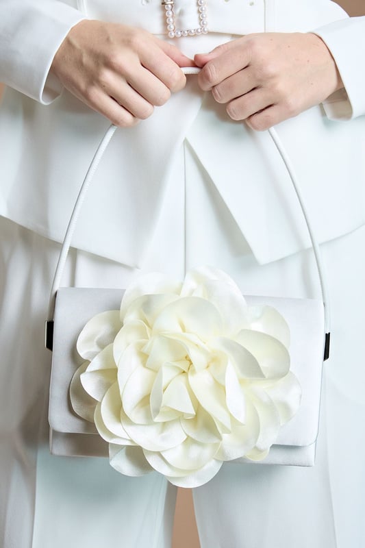 Bridal Ava Flower Detail Grab Bag